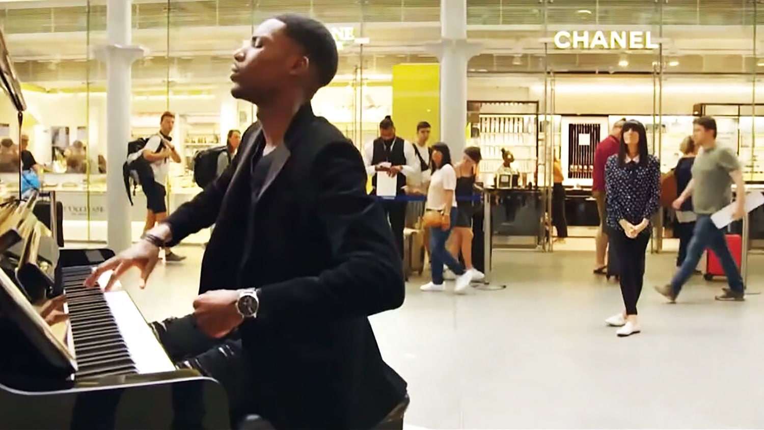 MCIOB hits the right note on The Piano - BuildMyTalent